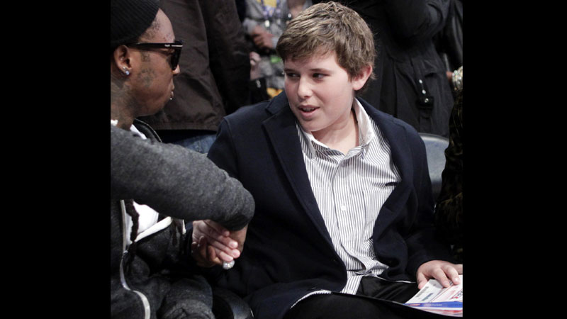 Son recovering from surfing mishap —Schwarzenegger | Inquirer Entertainment