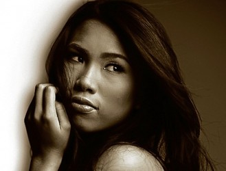 Krizza little thing called love | Inquirer Entertainment