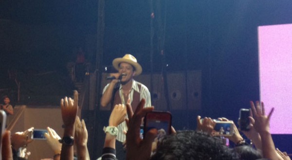 Bruno Mars roars in Manila leg of concert tour | Inquirer Entertainment