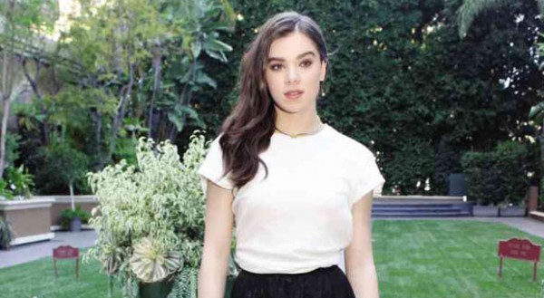 Fil-Am Hailee Steinfeld is a pitch-perfect new Bella | Inquirer ...