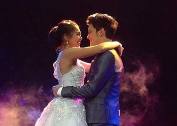 4th anniv of JaDine concert celebrated by fans | Inquirer Entertainment
