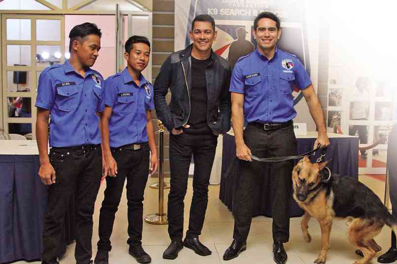 Gerald Anderson’s foundation turns pet dogs to ‘superheroes’ | Inquirer ...