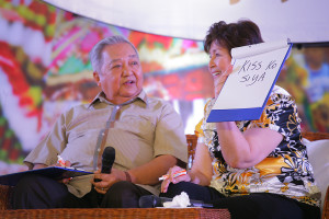 Love in the senior years: Boots Anson-Roa & King Rodrigo's story ...