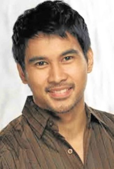 ‘Very special ring’ from Joem Bascon | Inquirer Entertainment