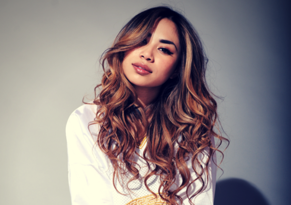 Fil-Am singer Jessica Sanchez defends her move of 'taking a knee ...