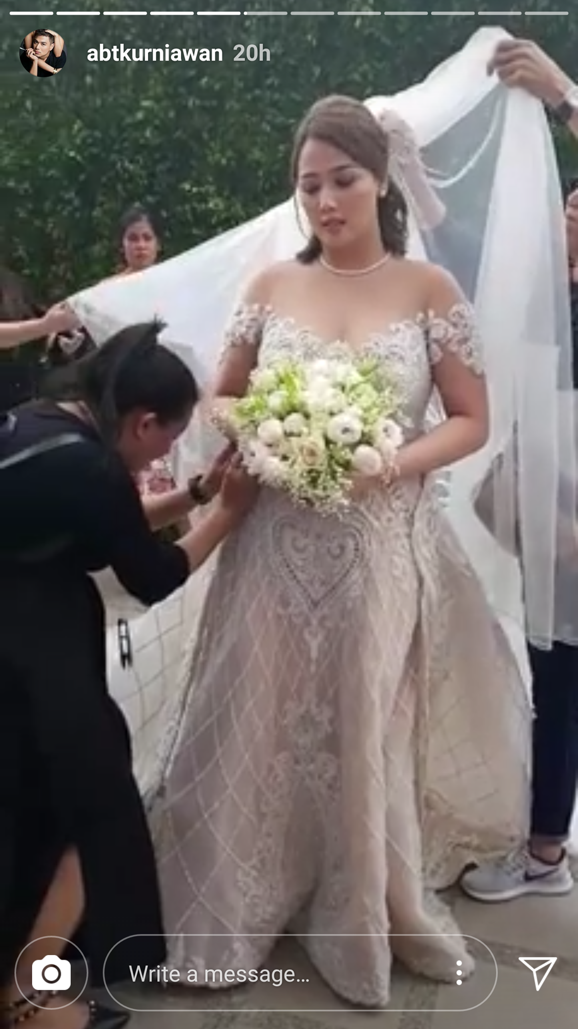 LOOK: Ex-PBB housemate Nińa Jose, Mayor Cesar Quiambao's church wedding ...
