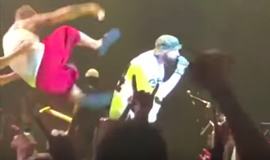 WATCH: Limp Bizkit's Fred Durst nearly gets kicked by Insane Clown ...