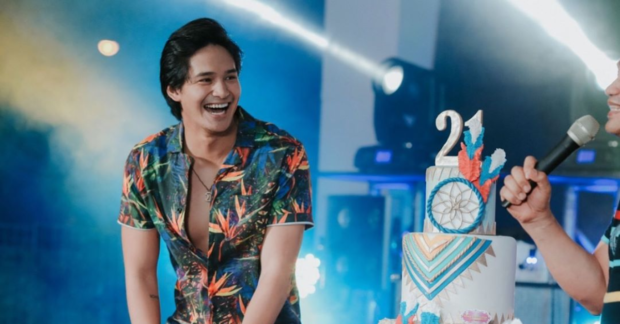 Ruru Madrid marks debut with bohemian party | Inquirer Entertainment