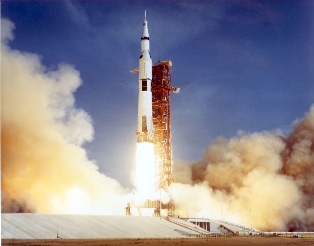 'Apollo 11' brought to life in vintage film format | Inquirer Entertainment