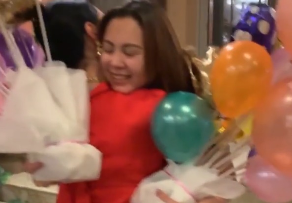 WATCH: Claudine Barretto surprises sister Gretchen with balloons on ...