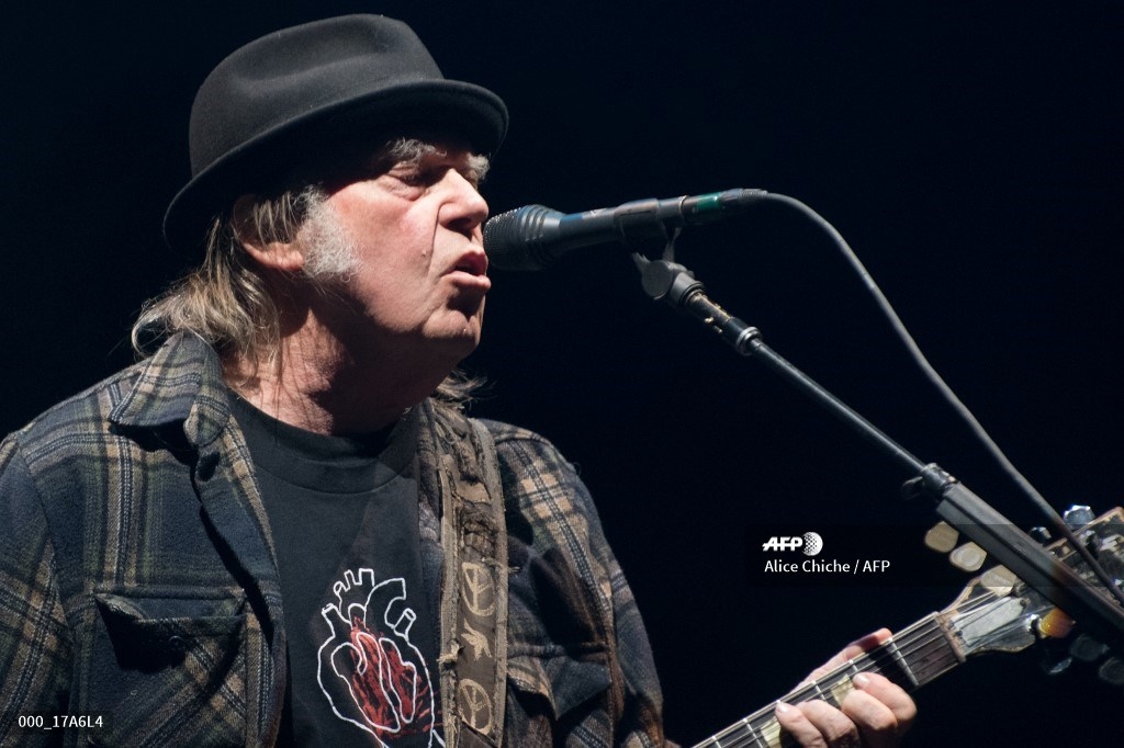 Neil Young's unreleased album to arrive next year | Inquirer Entertainment