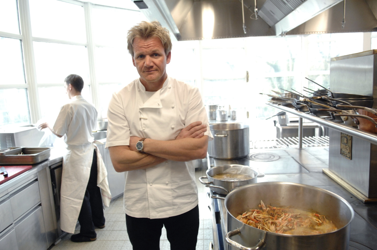 Gordon Ramsay teaches how to wash your hands | Inquirer Entertainment