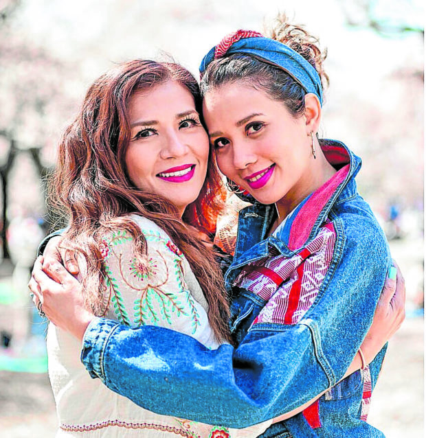 Divas as moms | Inquirer Entertainment