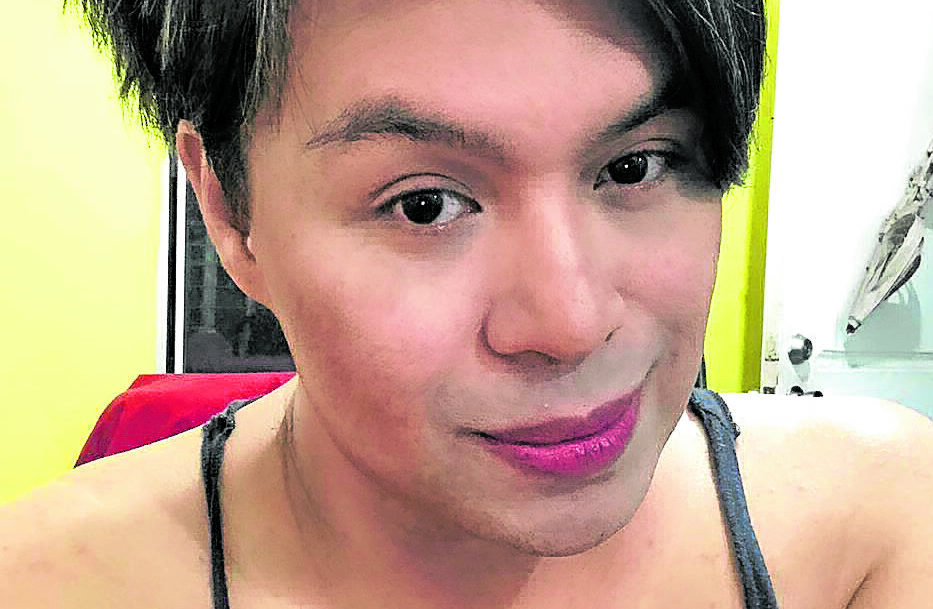 Joey Paras, actor and comedian, dies at 45