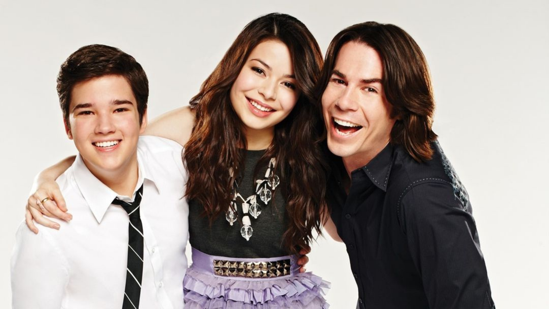 'iCarly' reboot to feature original stars Miranda Cosgrove, Nathan ...