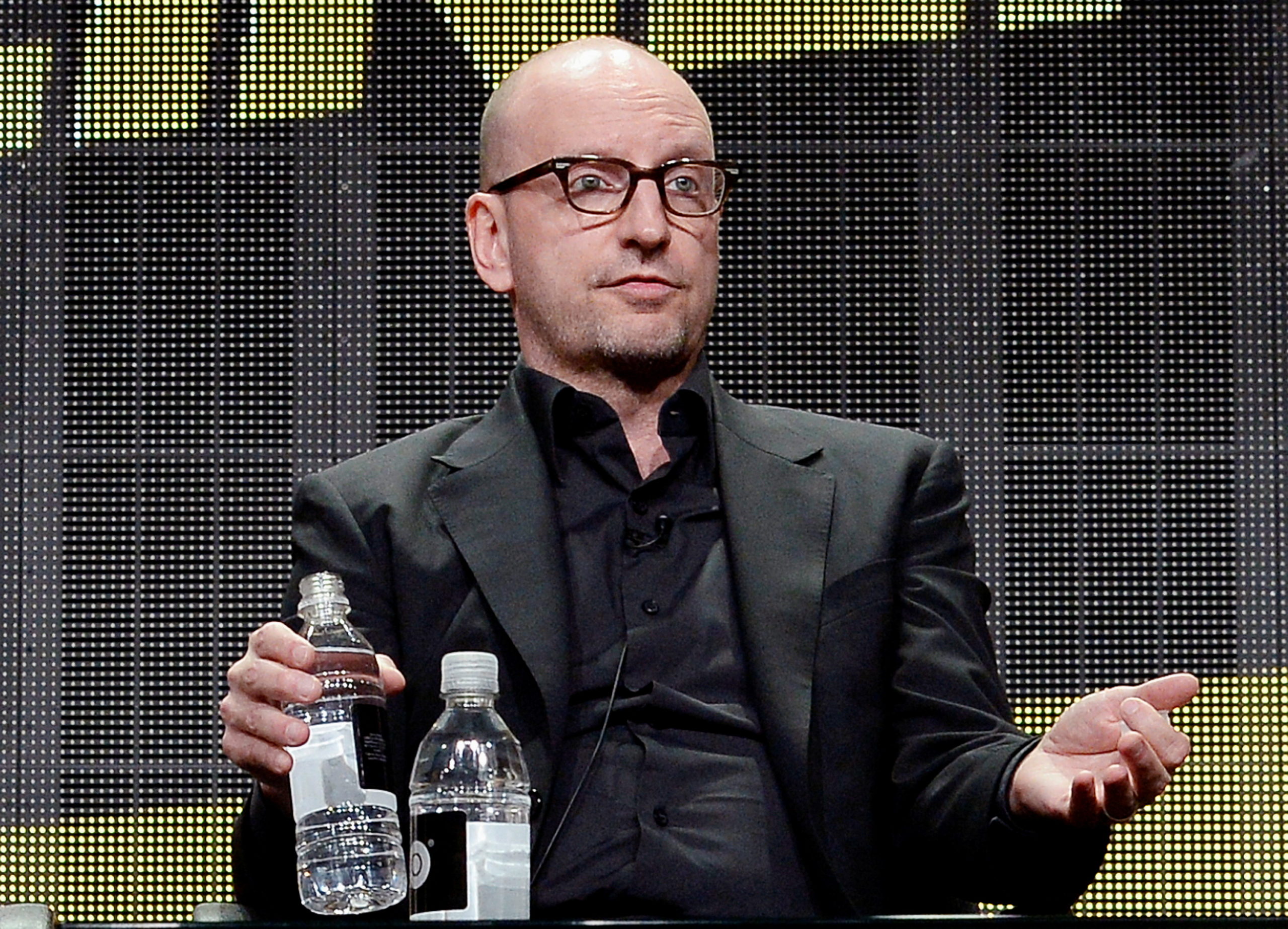 Oscars show reinvented as a movie — with masks, longer speeches ...