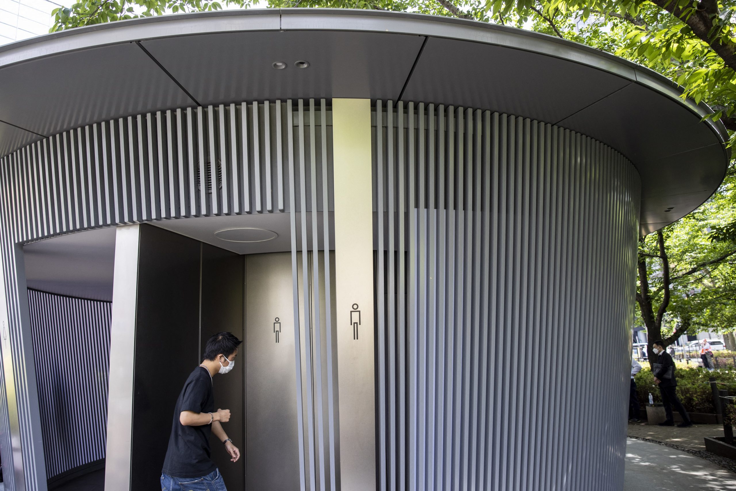 Tokyo's stylish toilets inspire director Wim Wenders to make film about ...