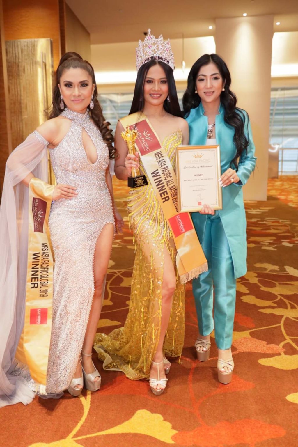 Filipino queens reap accolades in Mrs. Asia Pacific tilt | Inquirer ...
