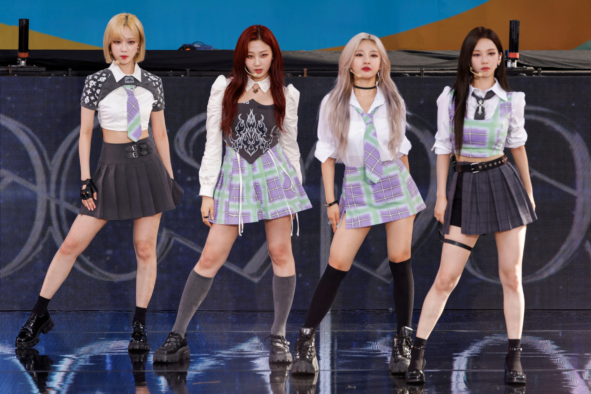 aespa rub shoulders with fans for first time after pandemic debut ...