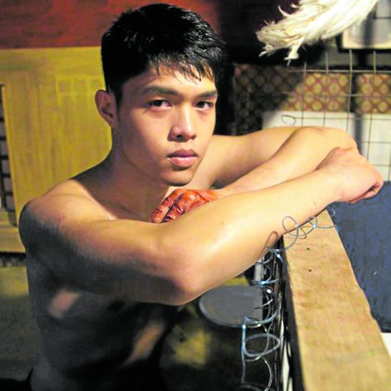 Elijah Canlas’ dilemma over daring scenes in ‘Livescream’ | Inquirer ...