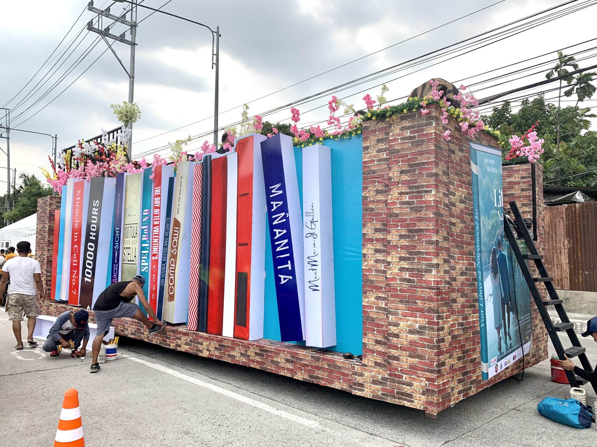 LOOK: Summer MMFF 2023 kicks off with star-studded parade