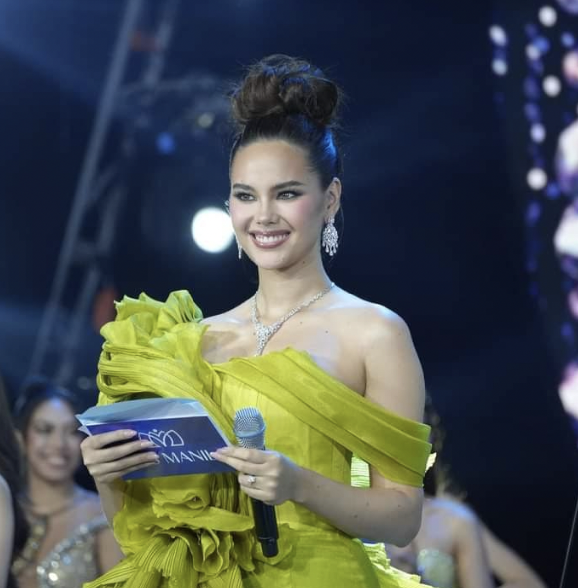 LOOK: Catriona Gray turns MET into her runway during hosting of Miss ...