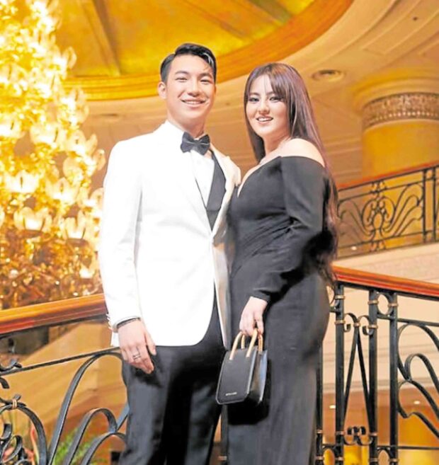 Vilma Santos's movie launches Cassy and Darren's love team