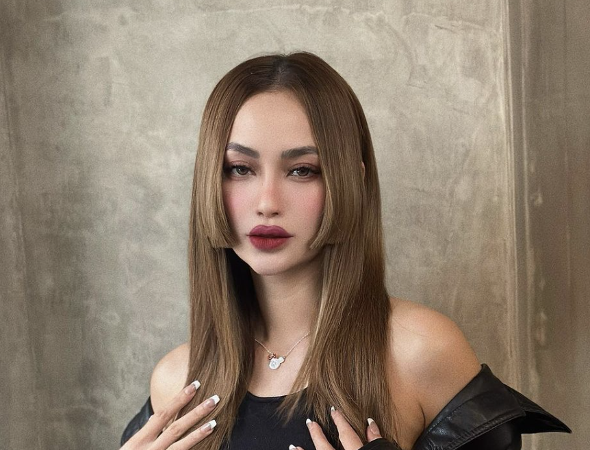 Arci Muñoz says credit card stolen during flight, used in Vietnam