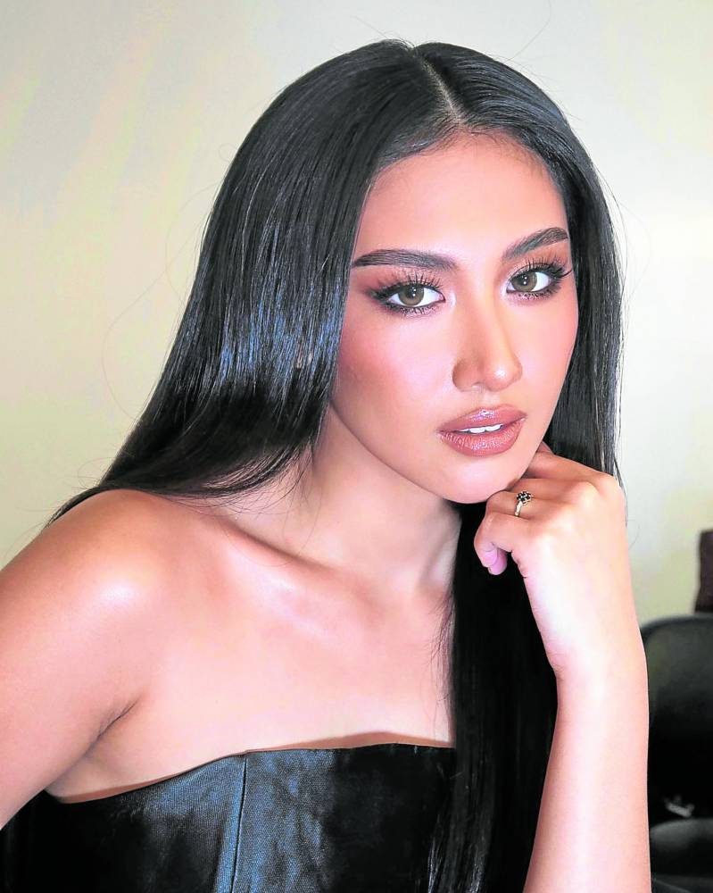 Julie Anne San Jose, Jona, BINI recall caroling memories