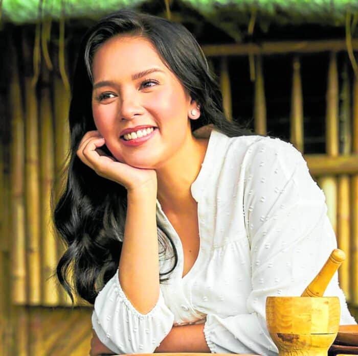 Showbiz Roundup: Neri Naig, MUPh org on Chelsea Manalo