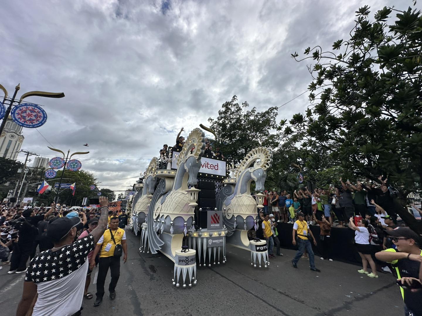 MMFF 2024 Parade of Stars: Floats showing the entries' plots