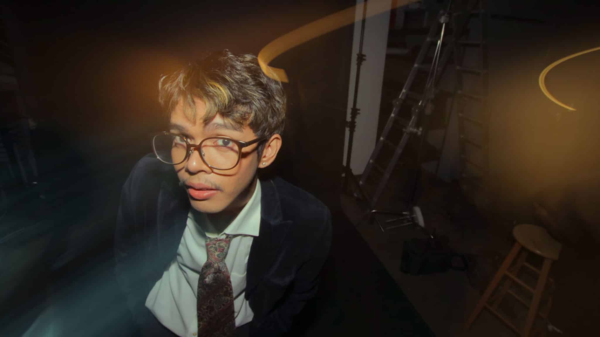 To the beat of ‘Tibok,’ Earl Agustin races to the top