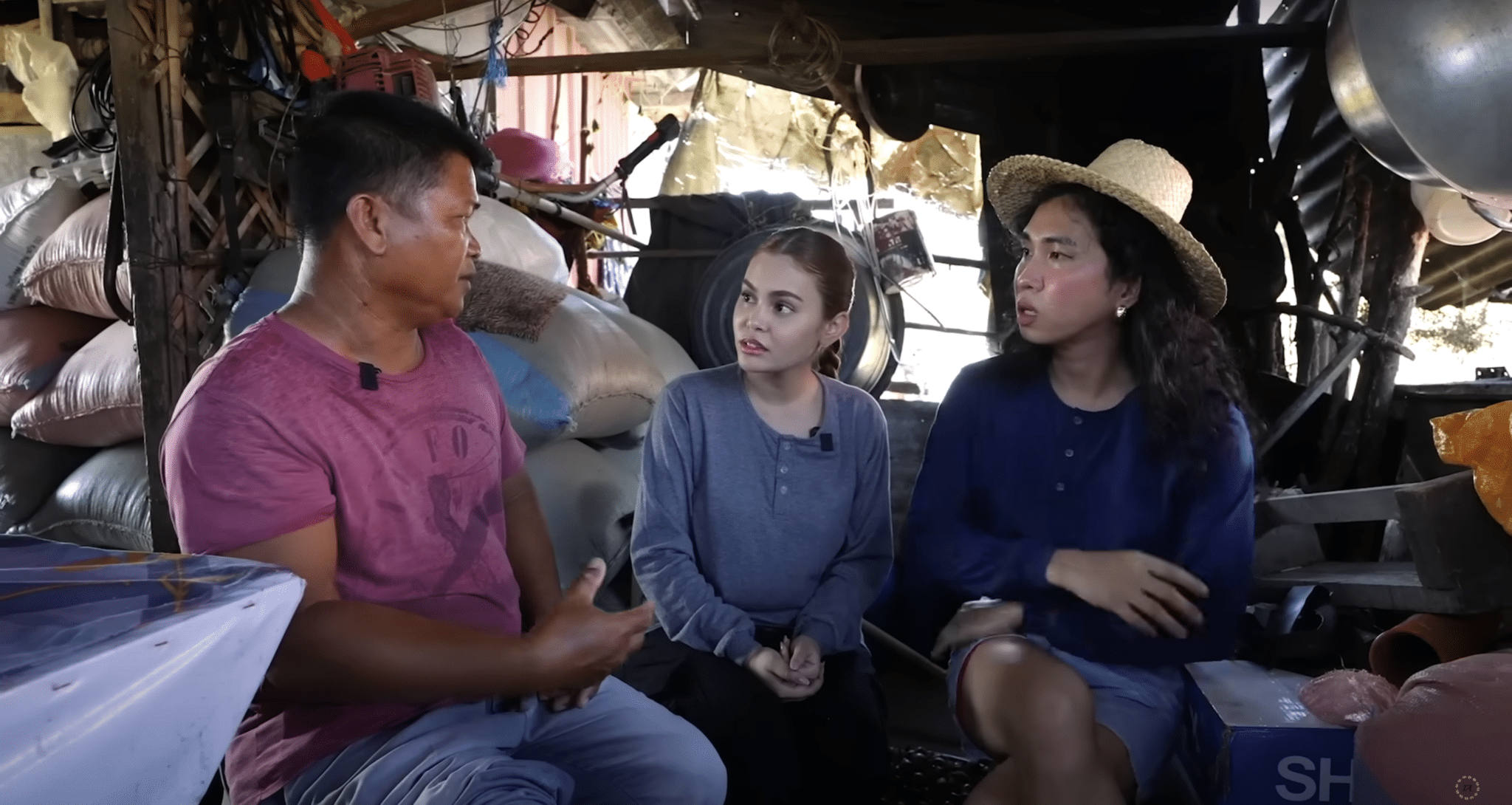 Ivana Alawi gives P125,000 to farmer who lost his leg