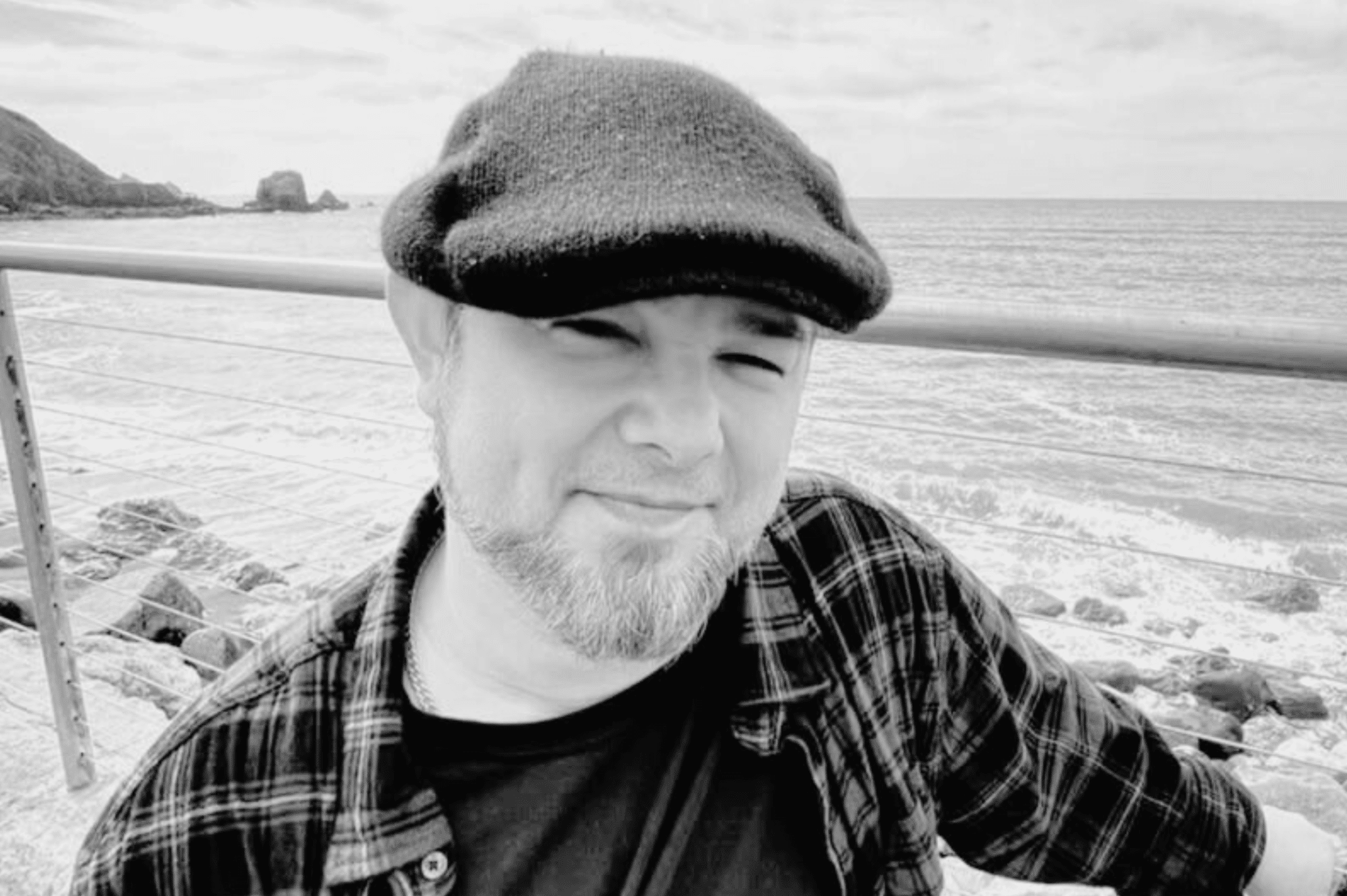 Red Sternberg, '90s actor and ‘T.G.I.S.’ star, dead at 50