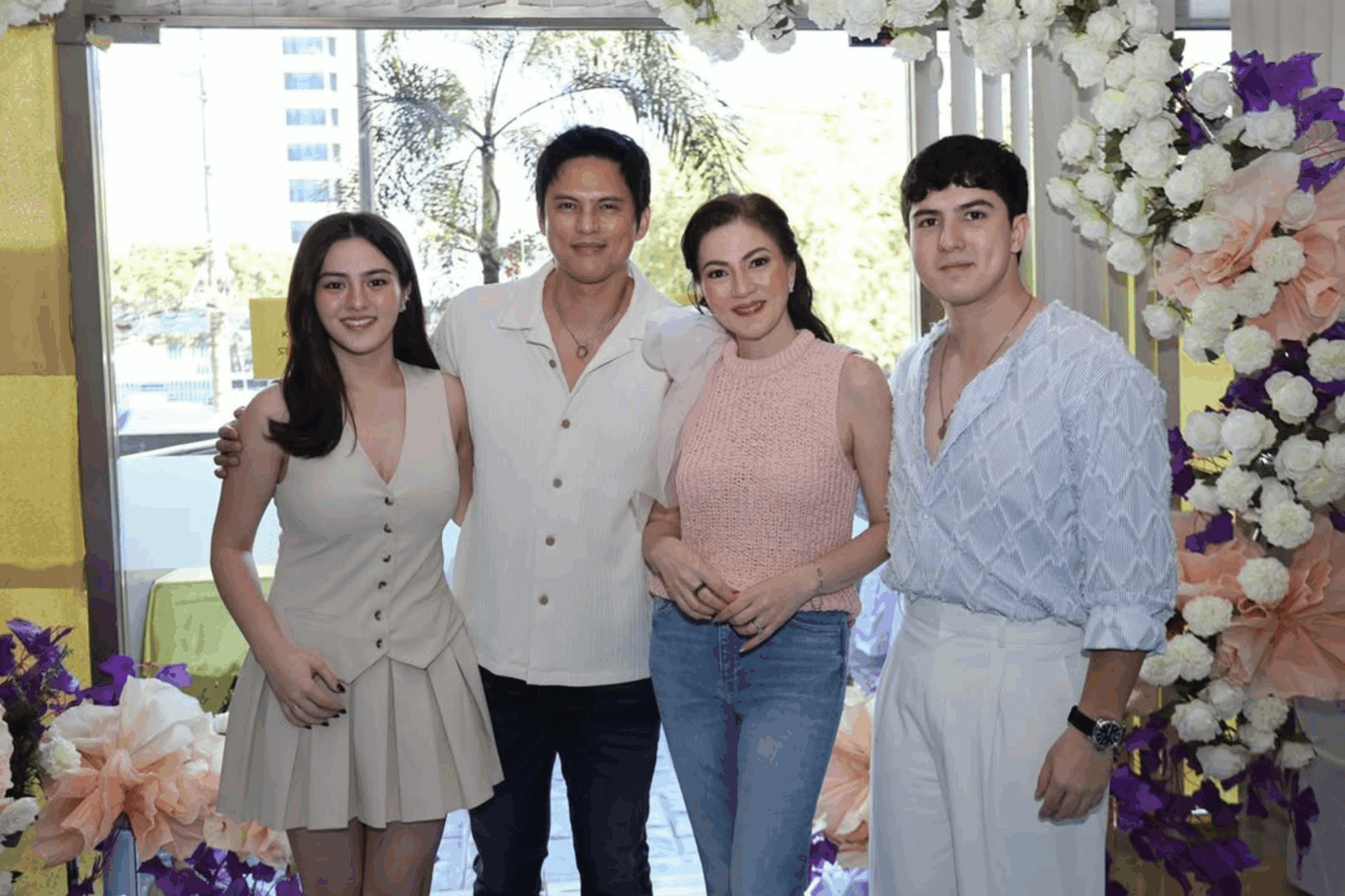 Zoren Legaspi is the family’s ‘bunso’ — Cassy and Mavy Legaspi