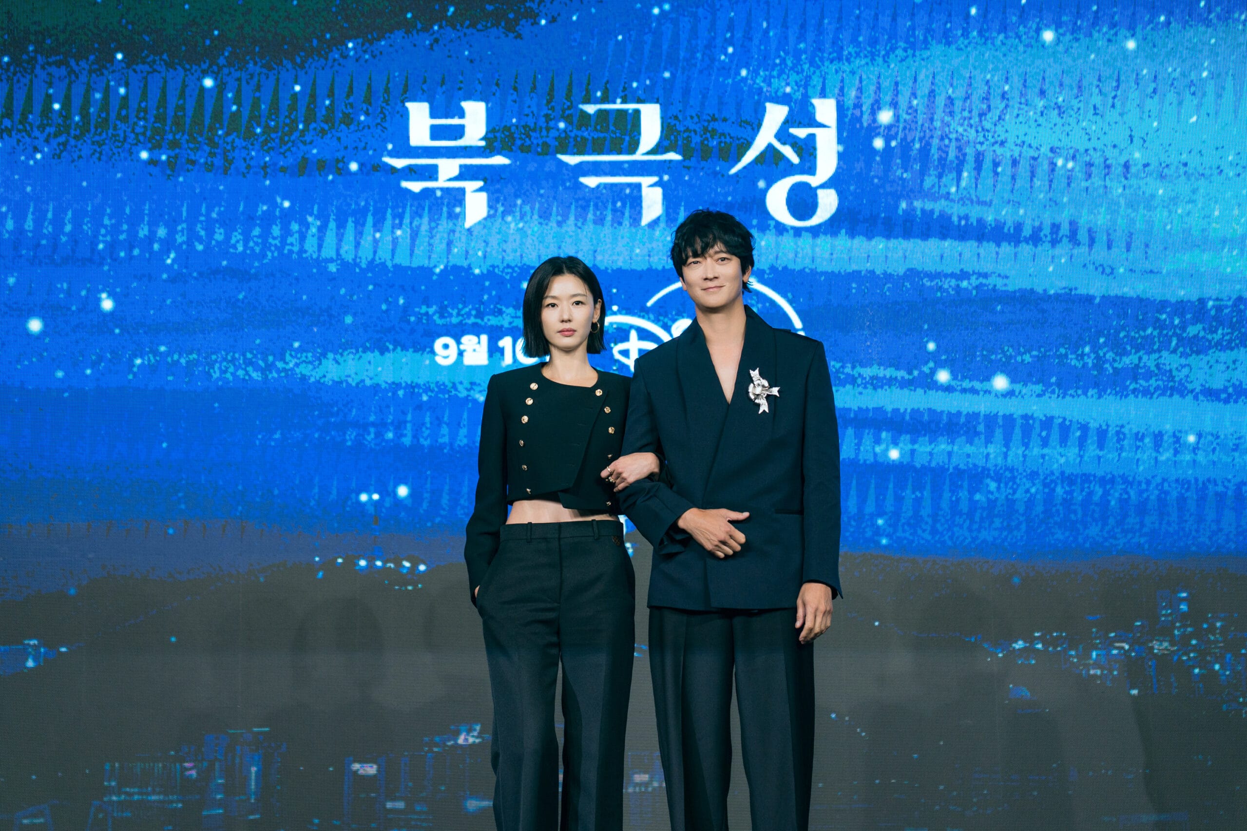 Admiration join Gang Dong-won, Jun Ji-hyun in ‘Tempest’