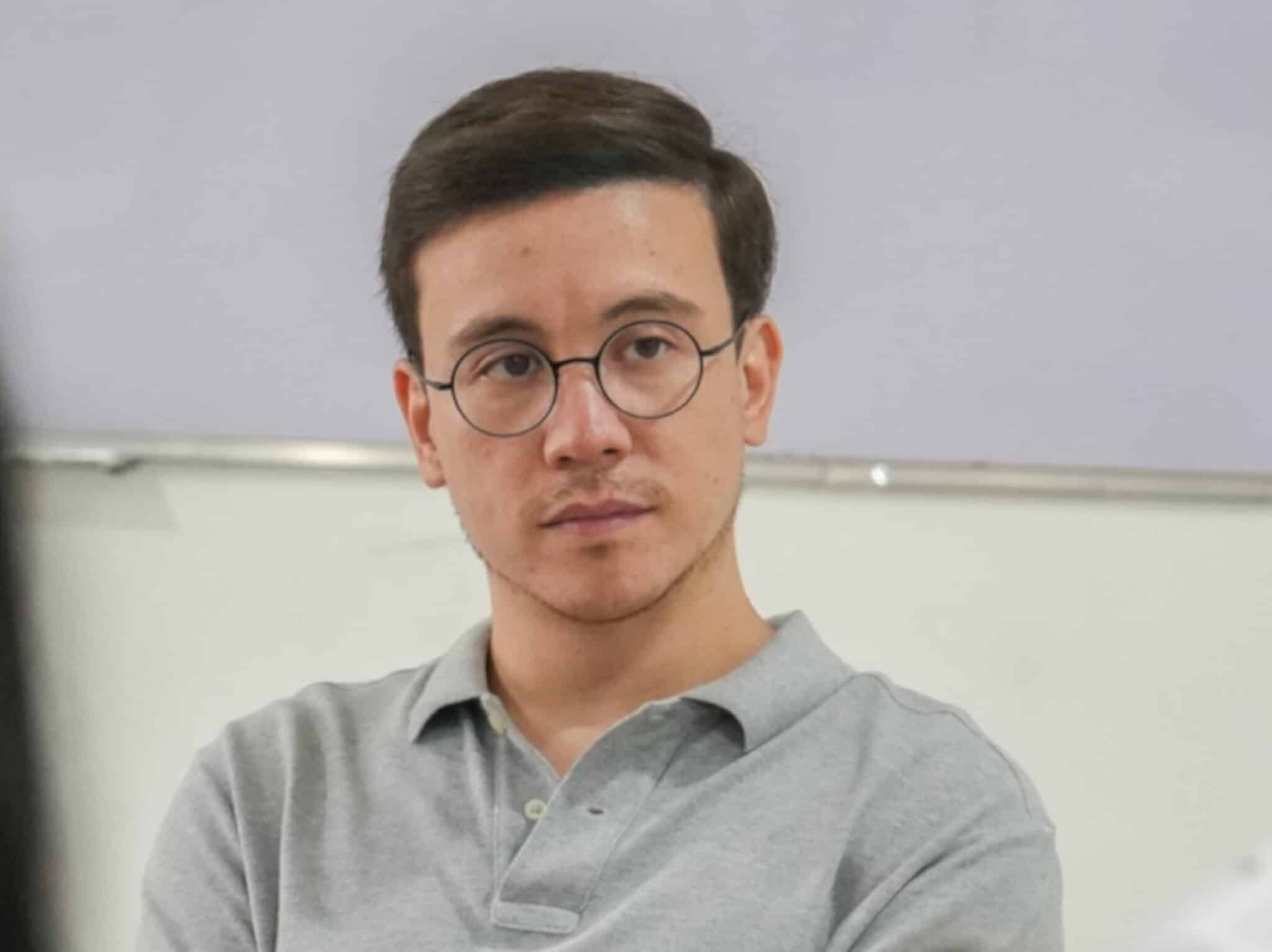 Arjo Atayde explains resurfaced photos with Discayas