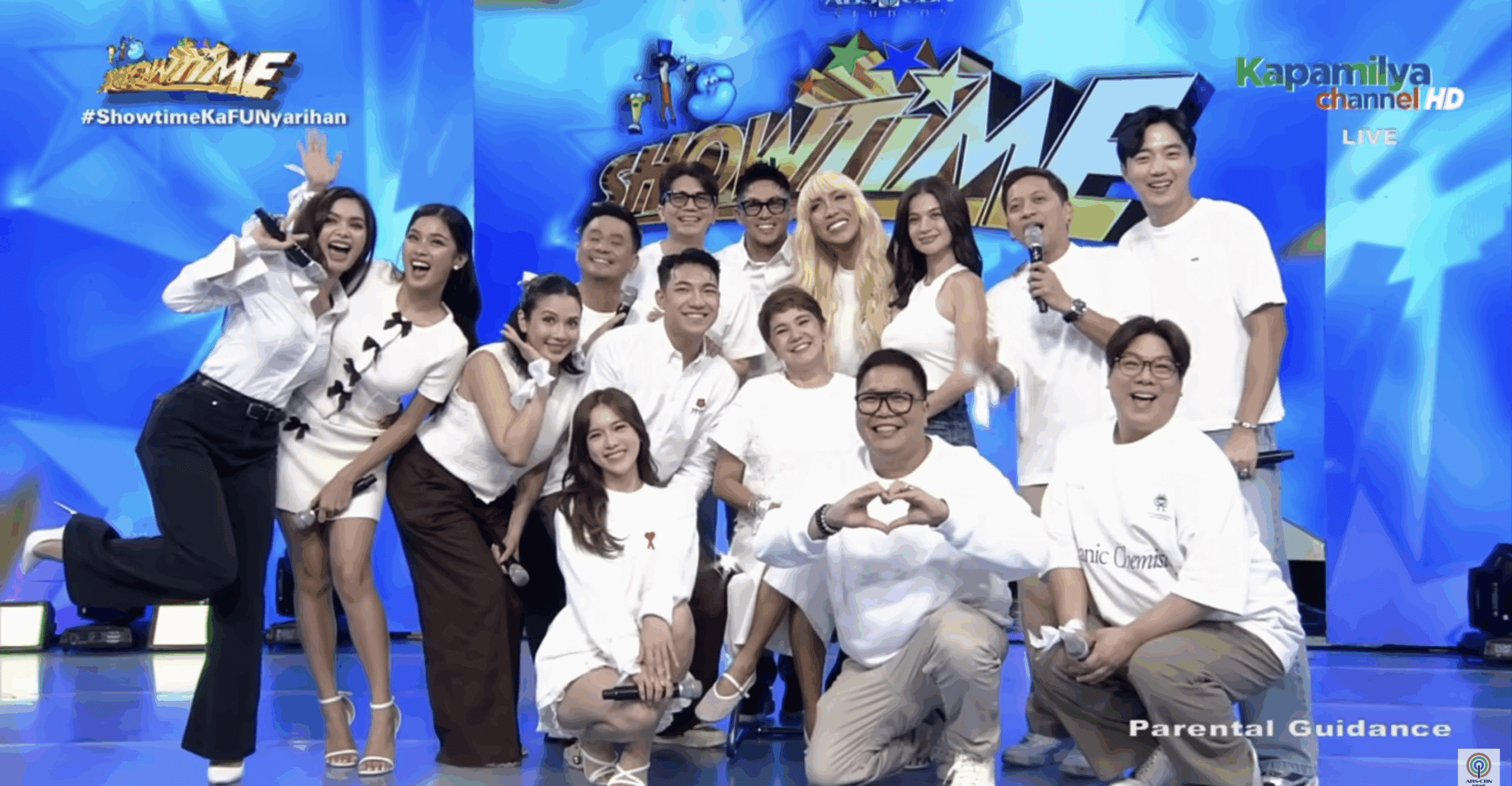'Showtime' hosts don white amid Filipinos’ fight vs corruption
