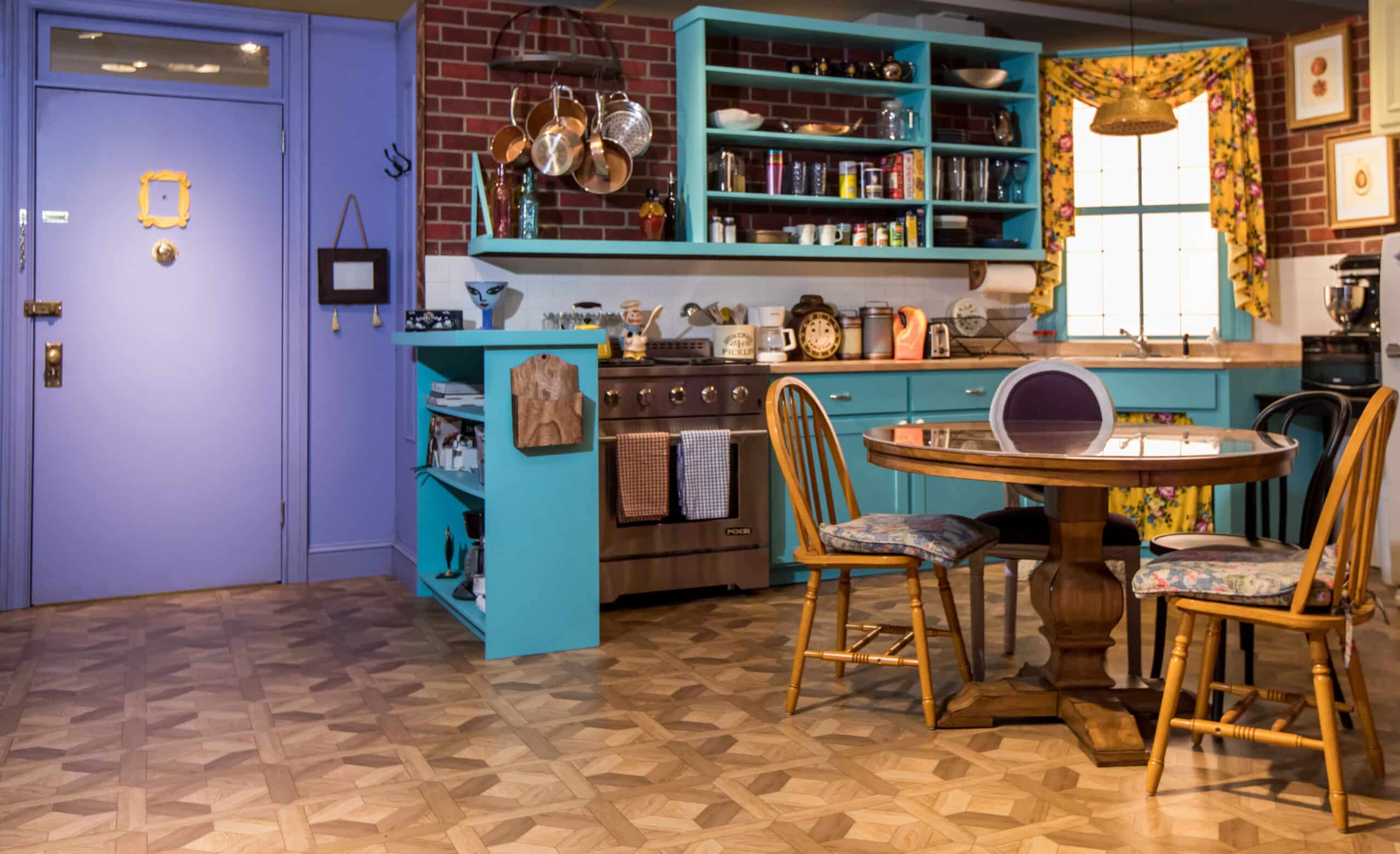 The ‘Friends’ experience heads to Manila in October