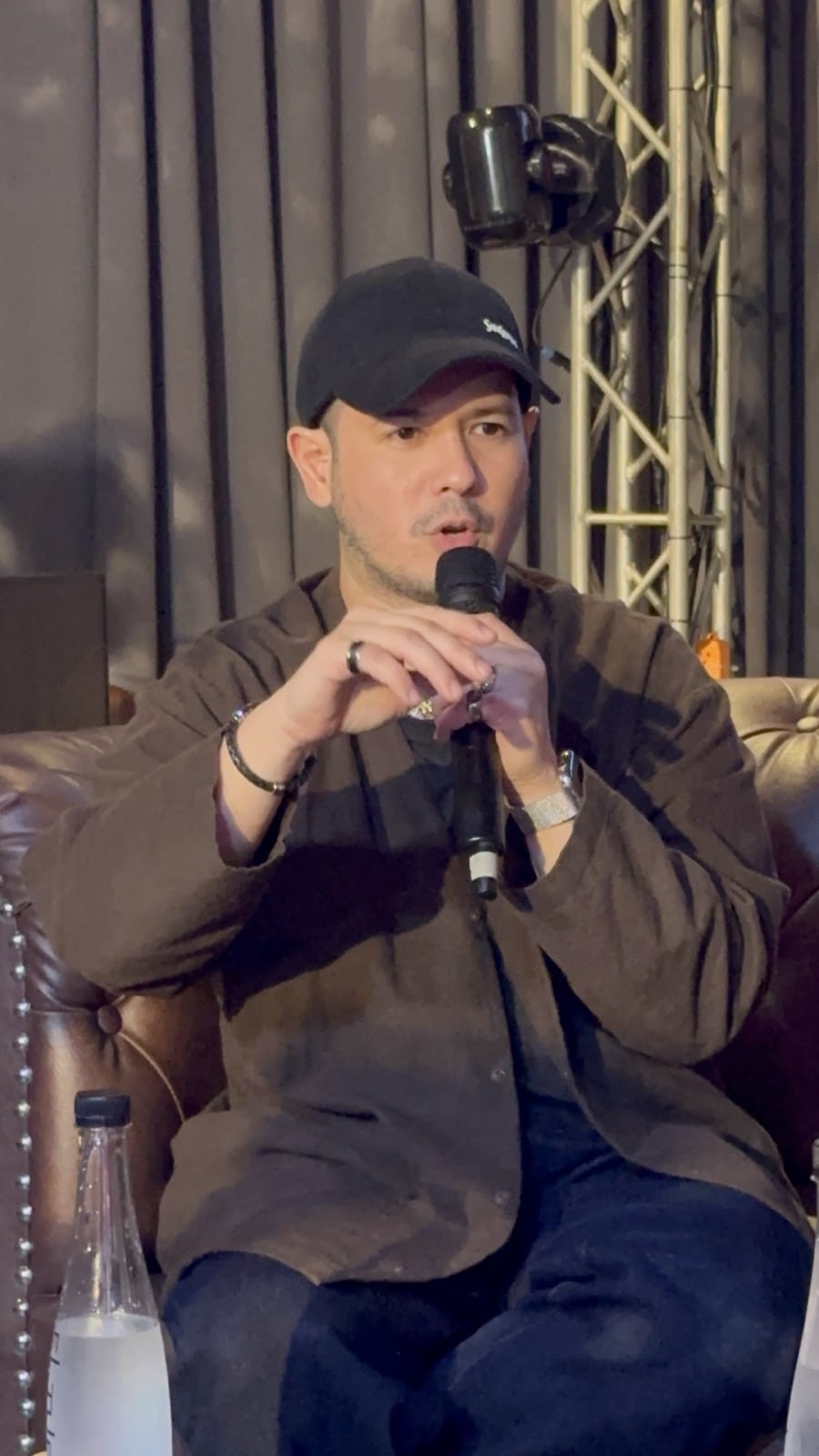 TJ Monterde and KZ Tandingan get ‘sepanx’ as tour nears its end