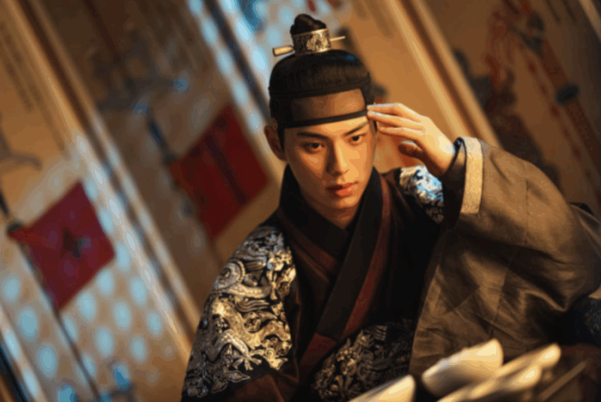 The next Byeon Woo-seok? Lee Chae-min feels the pressure