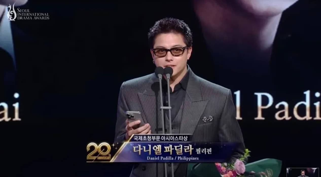 Daniel Padilla accepts his award at Seoul Drama Awards 2025