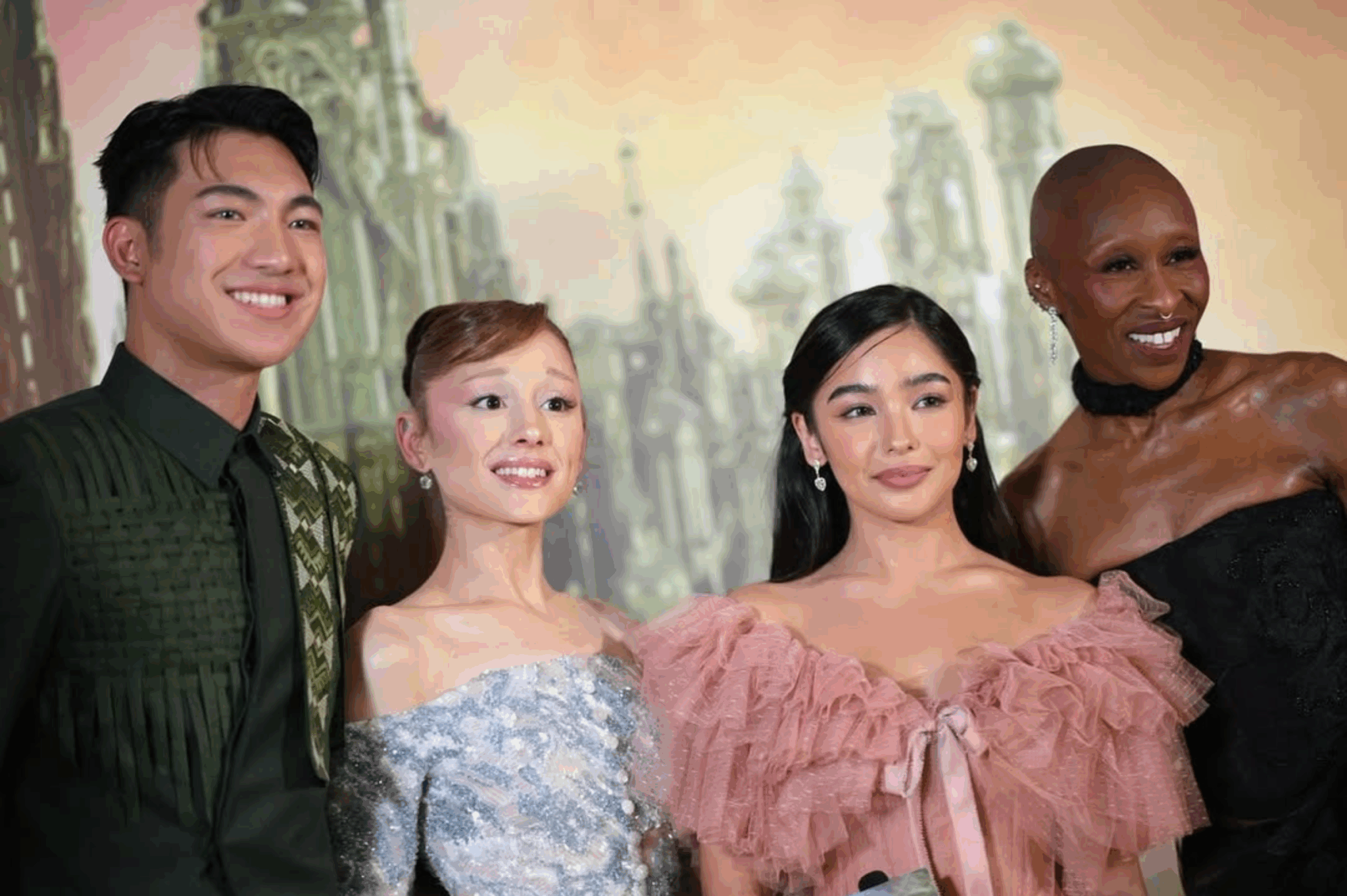 Andrea, Darren meet ‘Wicked’ stars at SG premiere