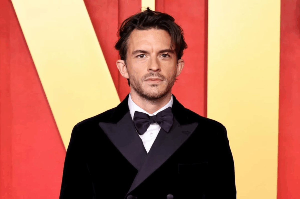 Jonathan Bailey chosen as People’s Sexiest Man Alive for 2025