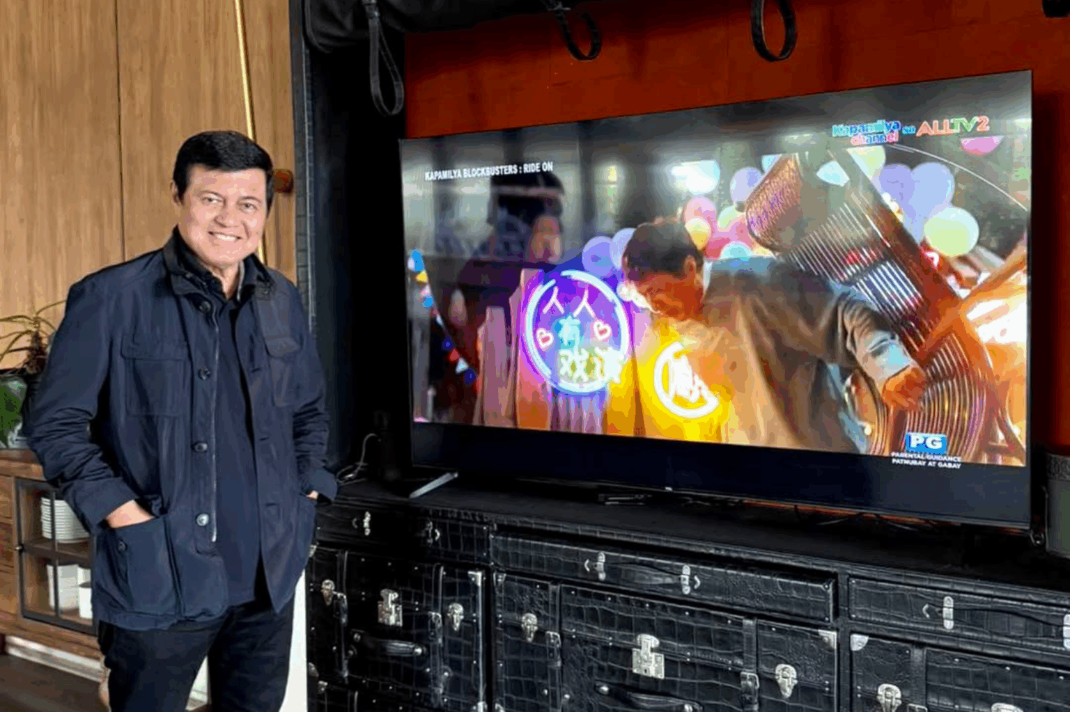 Manny Villar excited as ABS-CBN goes live on channel 2
